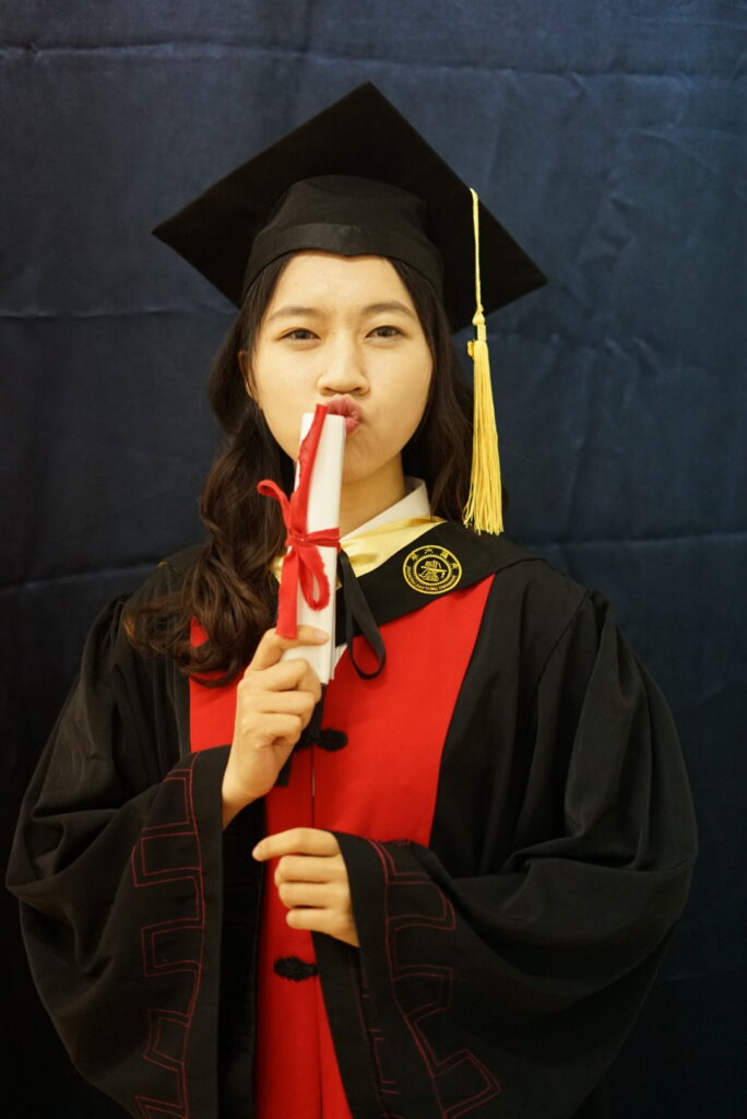 Bucket List #x Attend A Graduation Ceremony – Huang Huayi's Blog